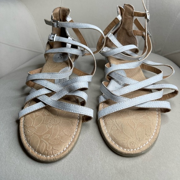 boc | Shoes | Boc Born Concept Womens Sz 8 White Gray Open Toe Strappy ...